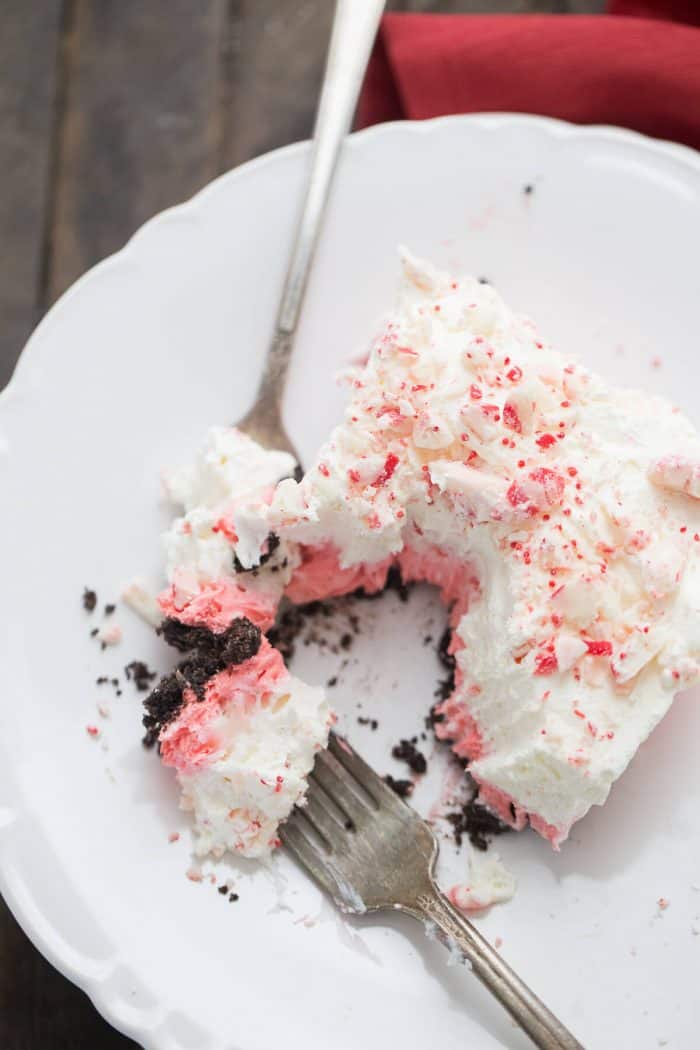 Peppermint Layered Pudding Dessert - LemonsforLulu.com