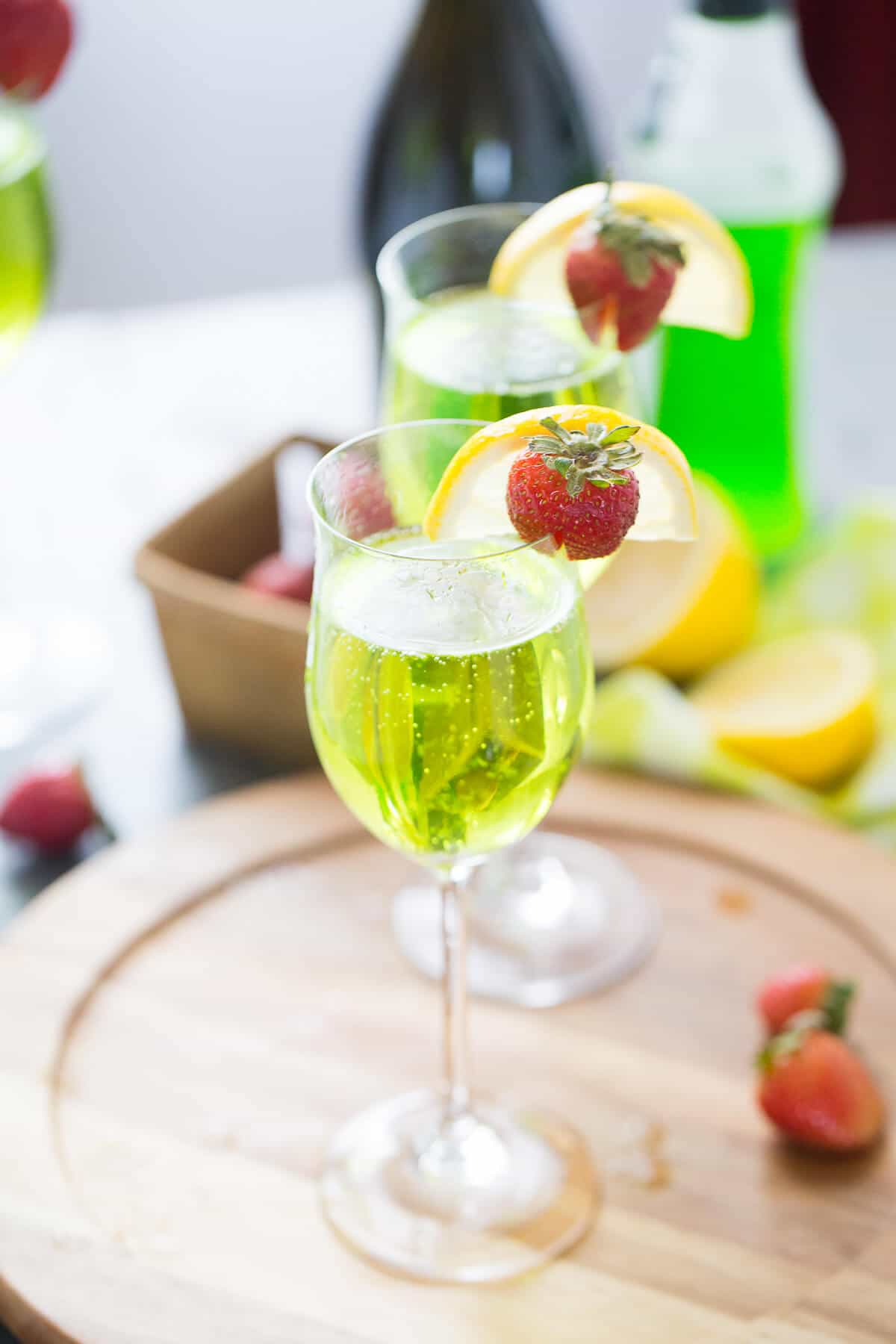 Bubbly Irish Cocktail | LemonsforLulu.com