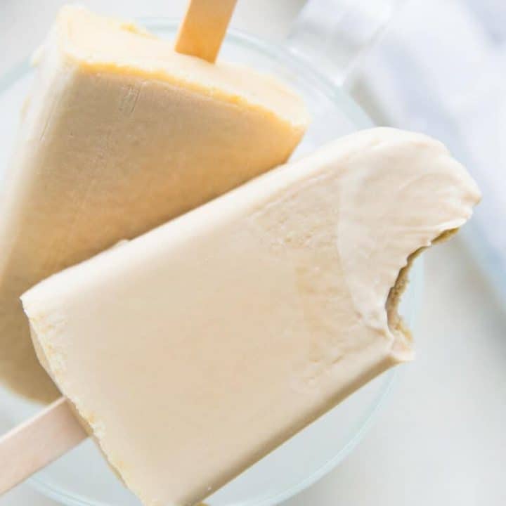 Dirty Chai Popsicles | LemonsforLulu.com
