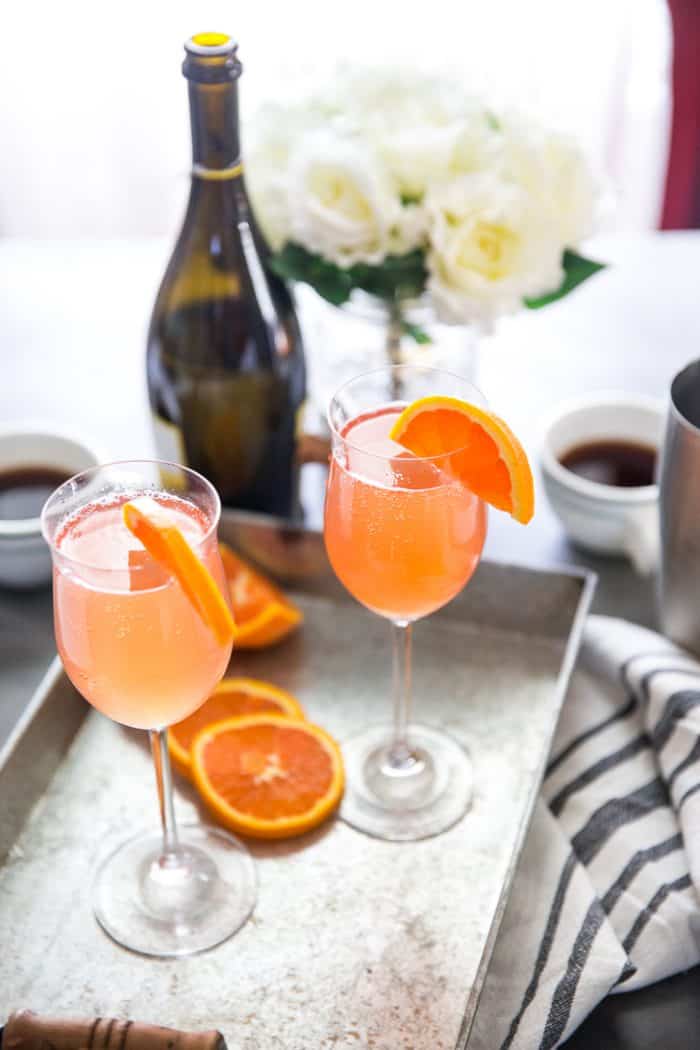 Bubbly Fuzzy Navel Cocktail Recipe - Lemons for Lulu