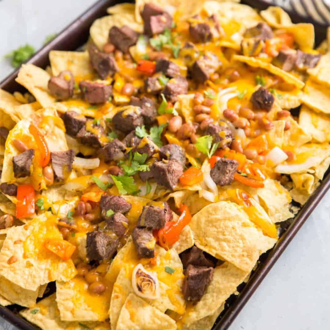 Fajita Steak Nachos | LemonsforLulu.com